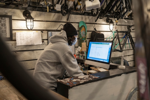 Fanless PC Advantages in Dust-Prone Industrial Zones